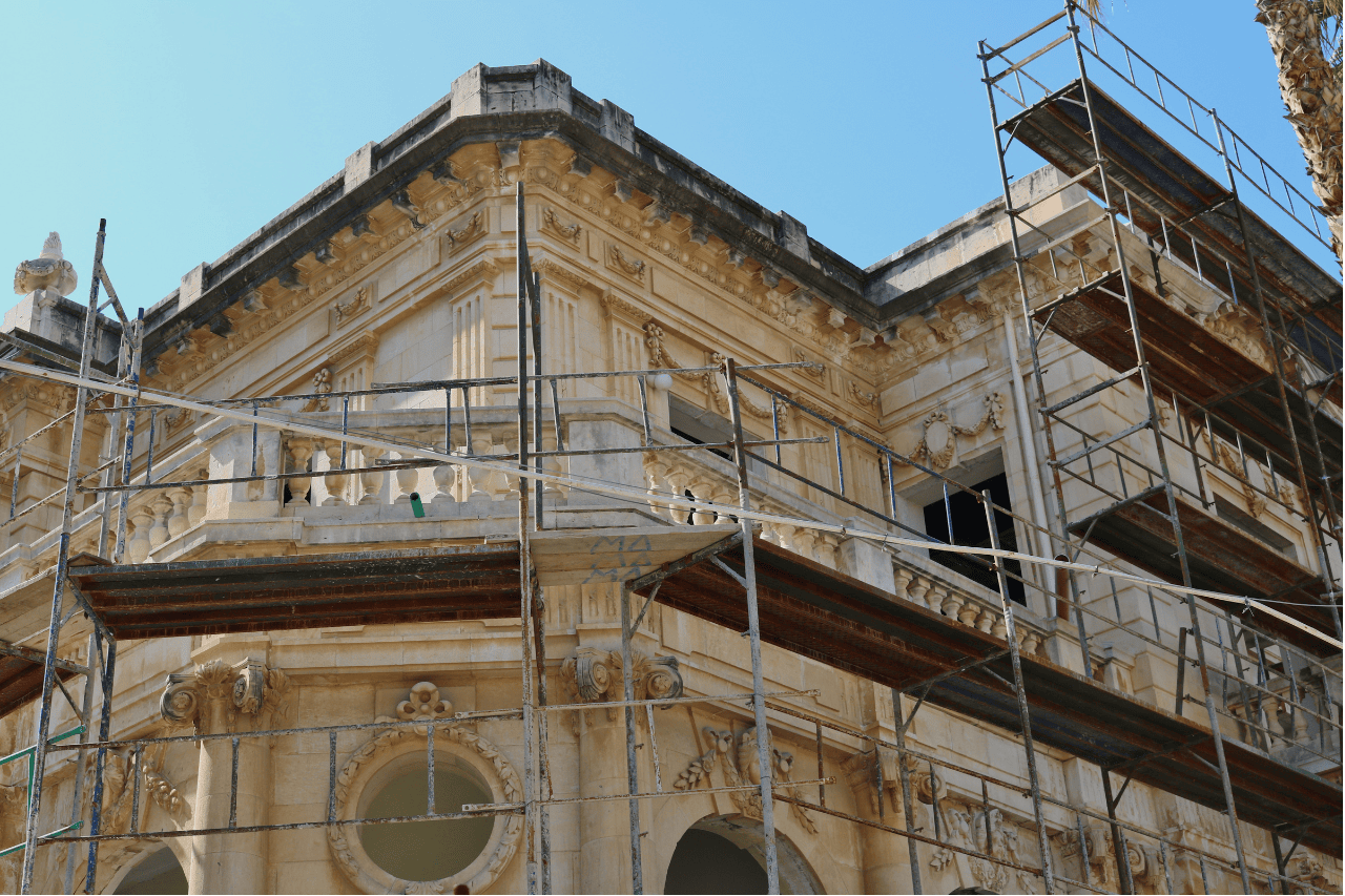 Rehabilitación de edificios, restaurando historias y renovando futuros ...